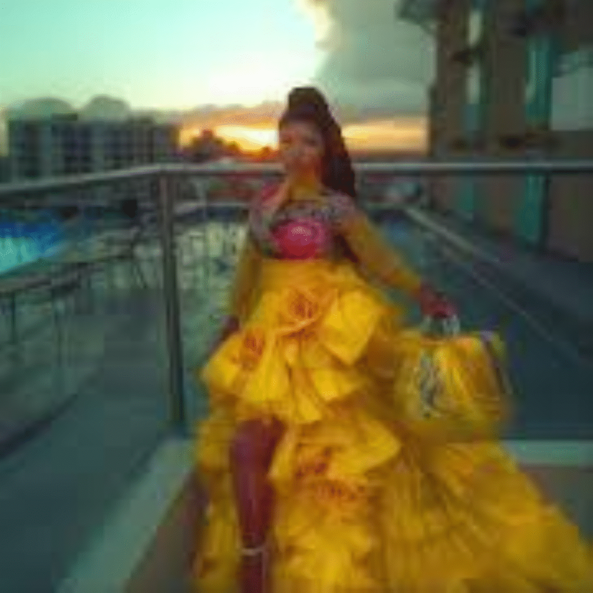Jalisa Avari Finds Her Voice in Stunning New Visual for “Worth ...
